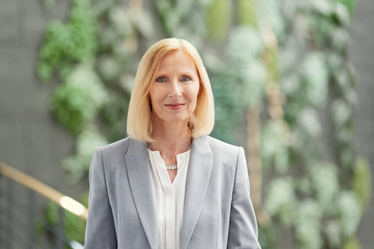 Was ist Skin Longevity? Ein Experteninterview – lavera Naturkosmetik